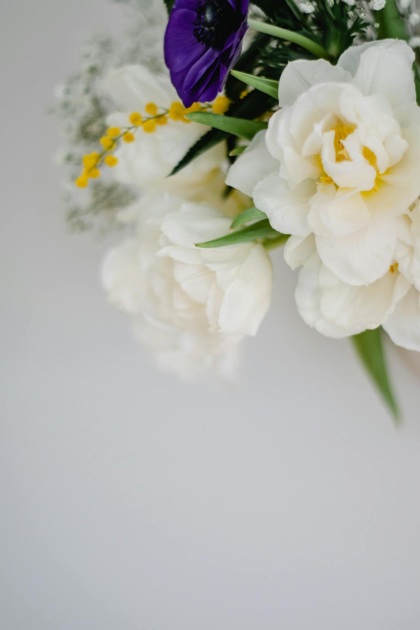 Flower arrangement rules of thumb every florist should know – Flowersby.com